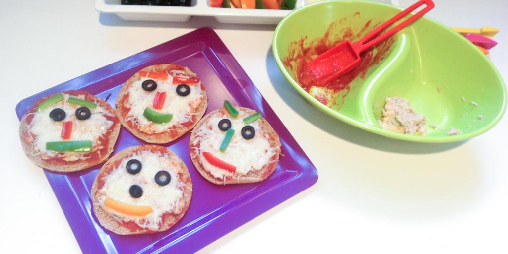 Bagel Thin Pizza Faces Recipe – zak.com