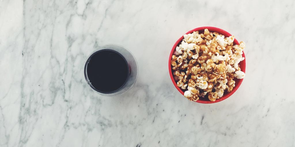 The Oscars Caramel Popcorn and Wine Pairing Party – zak.com