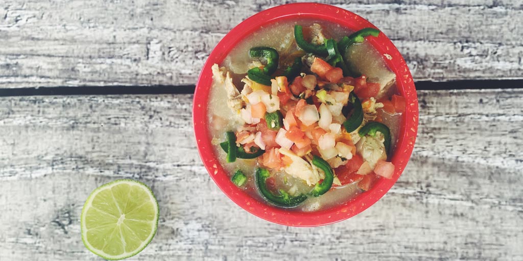 Slow Cooker White Chicken Chili Recipe – zak.com